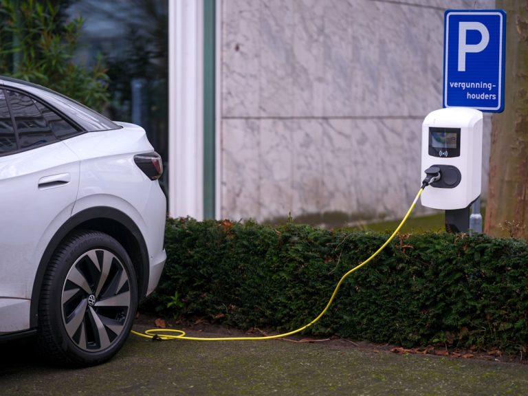 Record Electric Vehicle Sales Create Unprecedented Investment ...